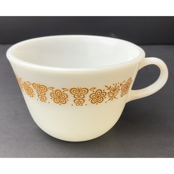 Pyrex | Dining | Pyrex Corning Butterfly Gold Coffee Tea Mugs Cups ...